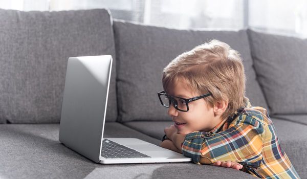 Hur kan man lära barn att programmera?